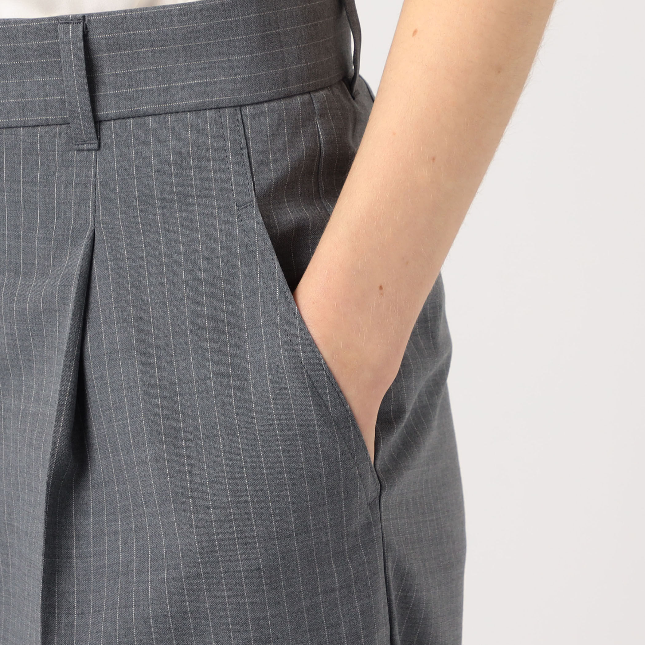 ストレッチトロピカル ハイウエストパンツ｜トゥモローランド 公式通販