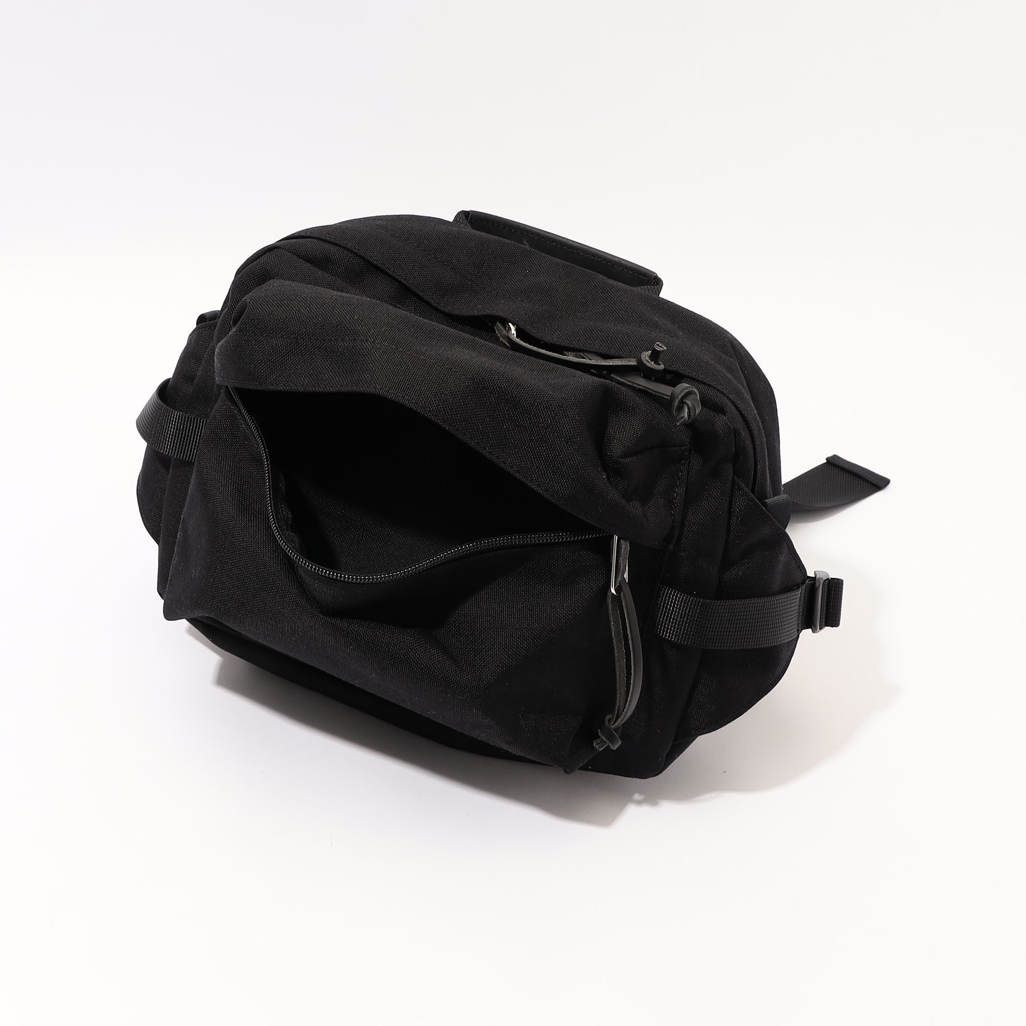 Aeta WAIST BAG : M|トゥモローランド 公式通販 Aeta WAIST BAG : M|トゥモローランド 公式通販